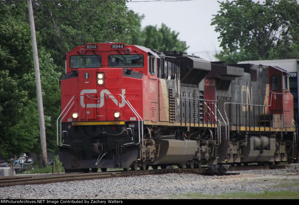 CN 8944